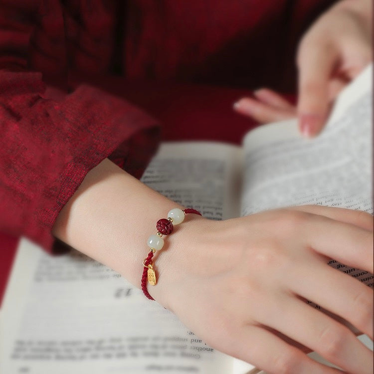 The Enduring Symbolism of the Red String Bracelet – eclorejewelry