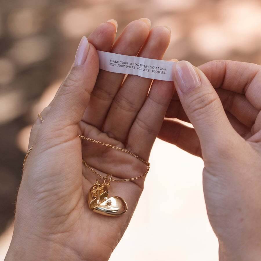 Pixiu Bracelet: Meaning, Benefits, and How to Wear It – eclorejewelry